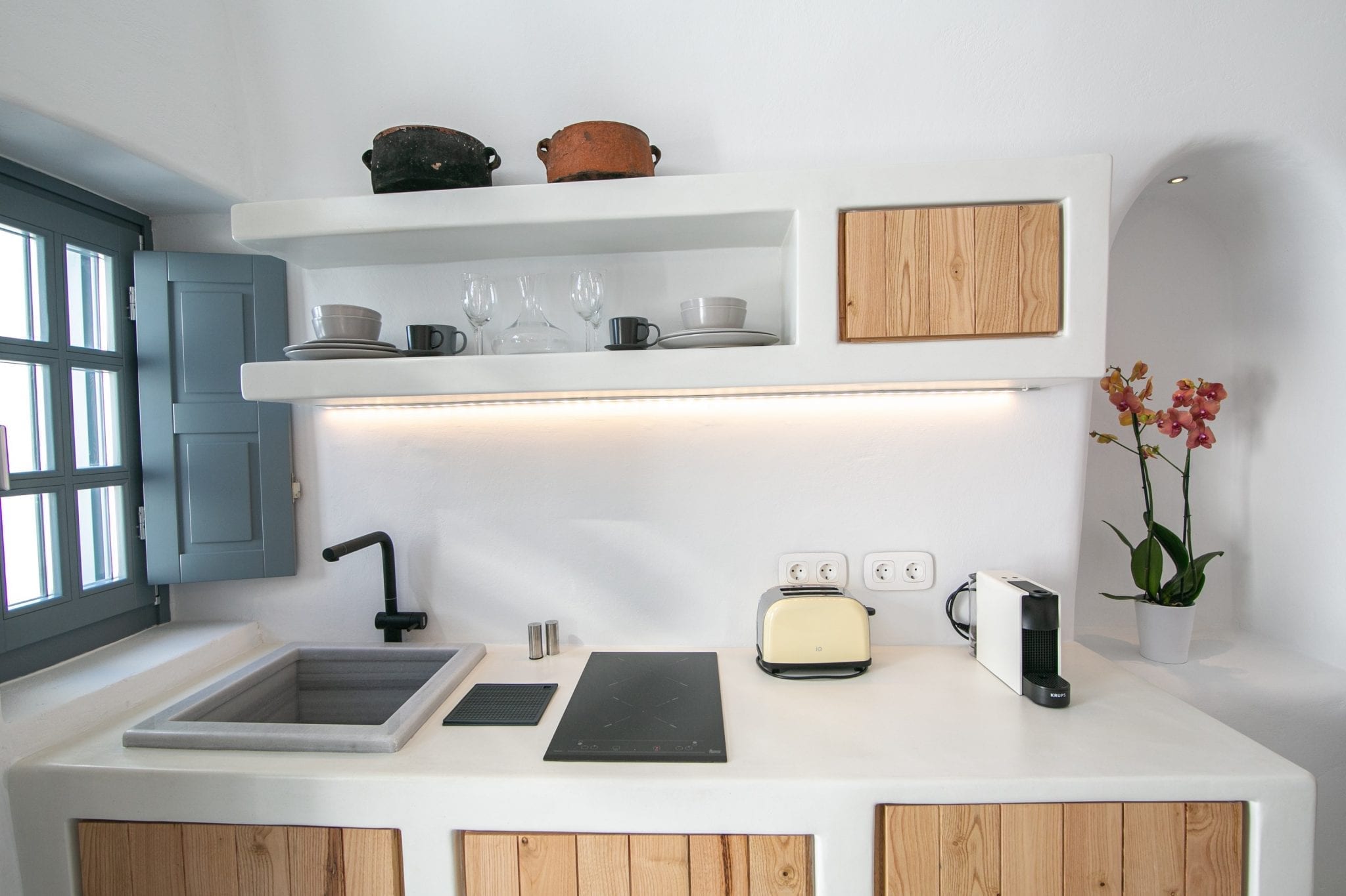 Gallery - Demeter Cave House